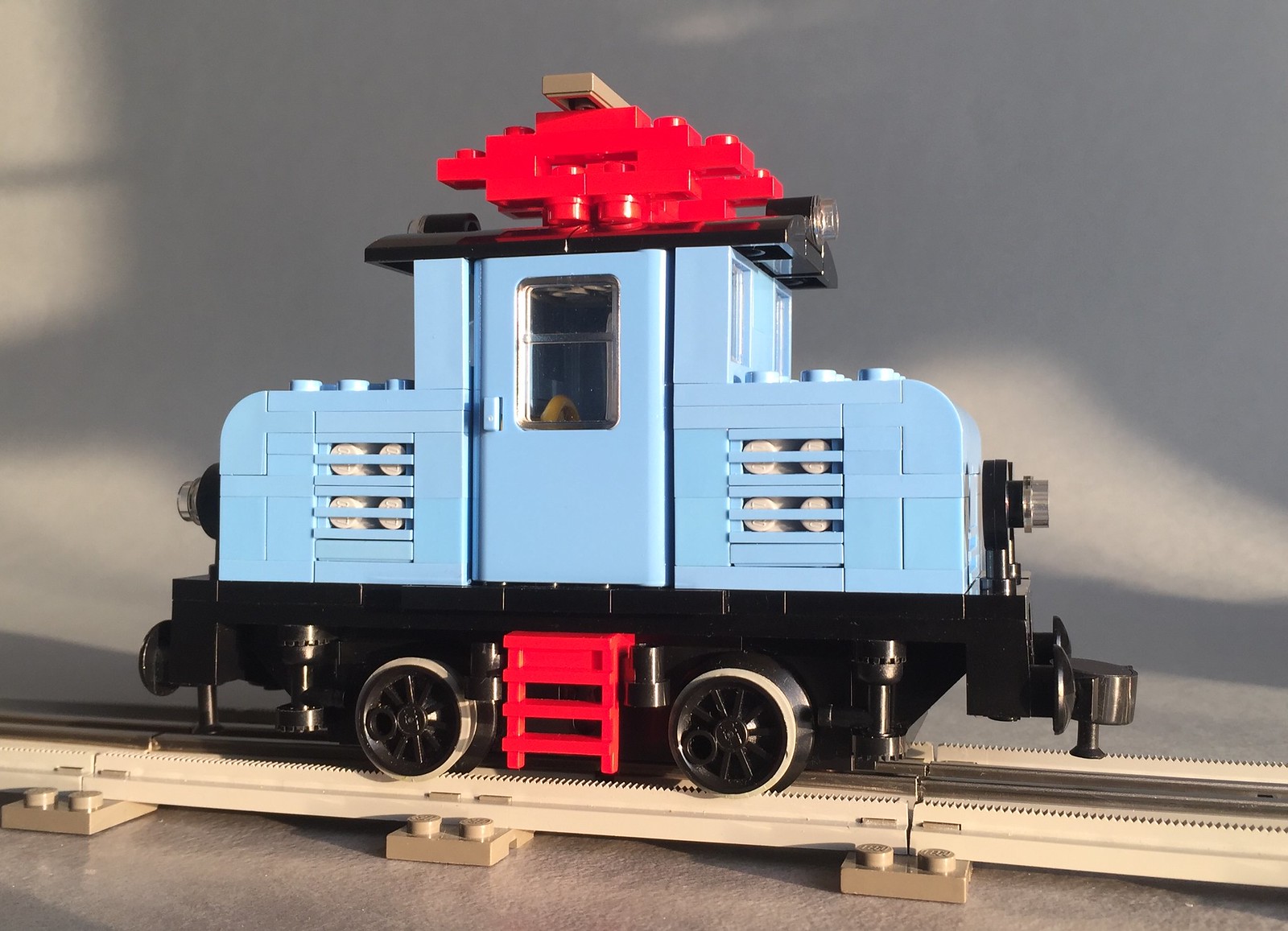 12 Volt LEGO Eisenbahn | Holger Matthes
